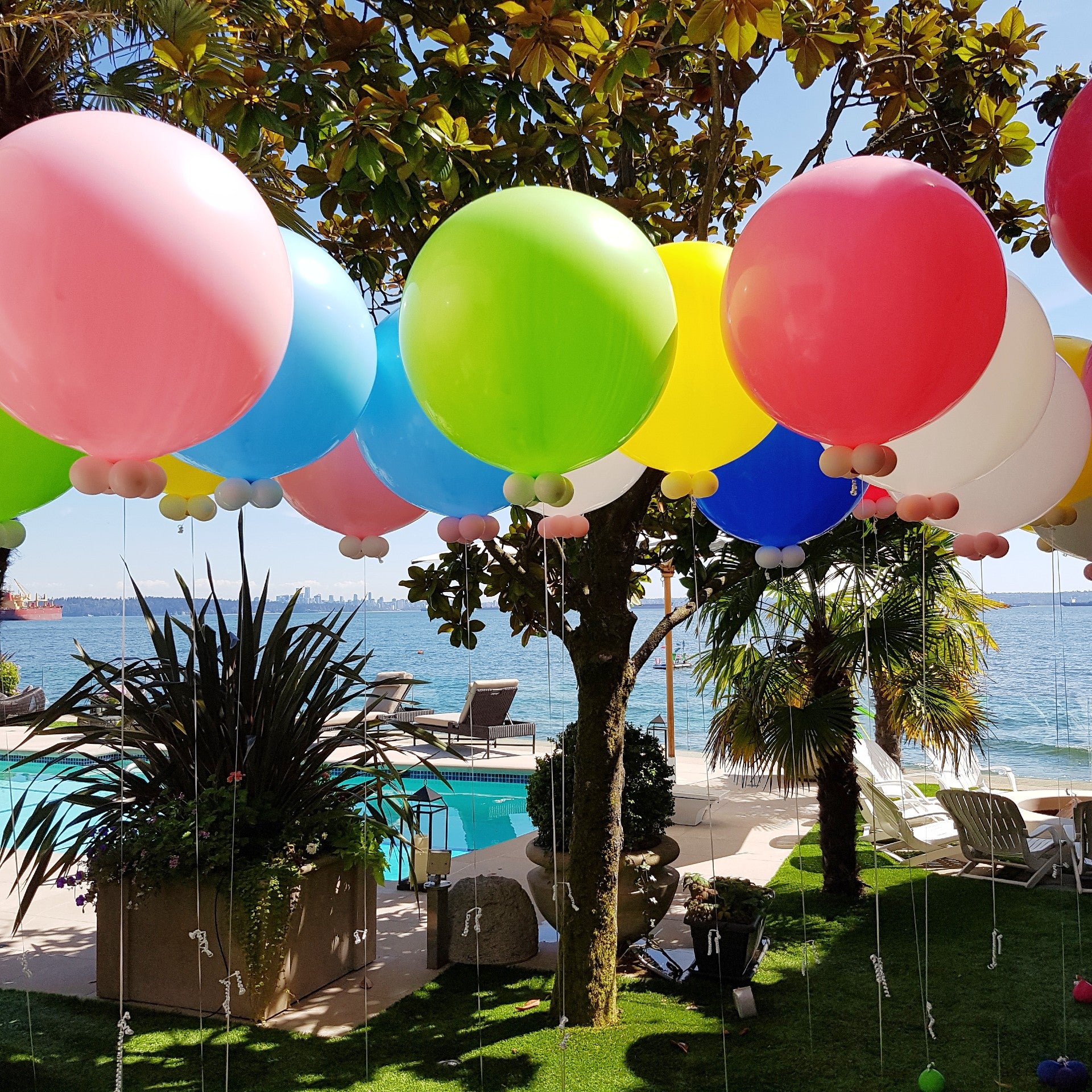 3ft. Round Latex Balloons – Vancouver Balloons